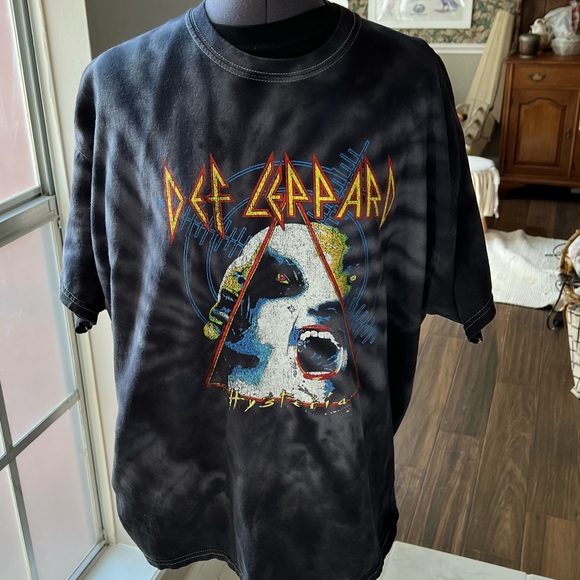 Def Leppard | Shirts | Def Leppard Hysteria Tshirt Size Xl | Poshmark
